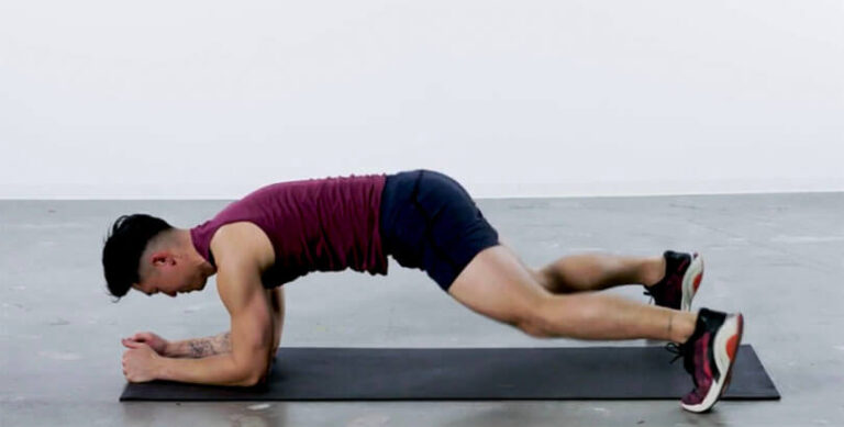 プランクジャックの効果的なやり方｜体幹（腹筋・背筋）を鍛えるトレーニング｜QITANO ® 北野カラダづくりラボ