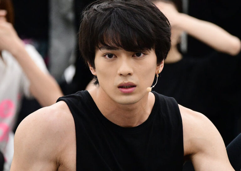 【画像有】新田真剣佑の筋肉美に迫る！役者が鍛える理由と筋トレメニューの秘密｜QITANO ® 北野カラダづくりラボ